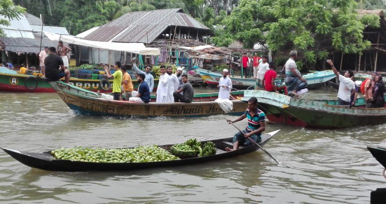 Floating Guava Market Barisal: Travel Guideline - Travel Mate